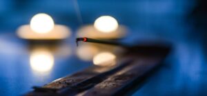 Are You Lighting Your Incense Sticks the Right Way? | HemIncense